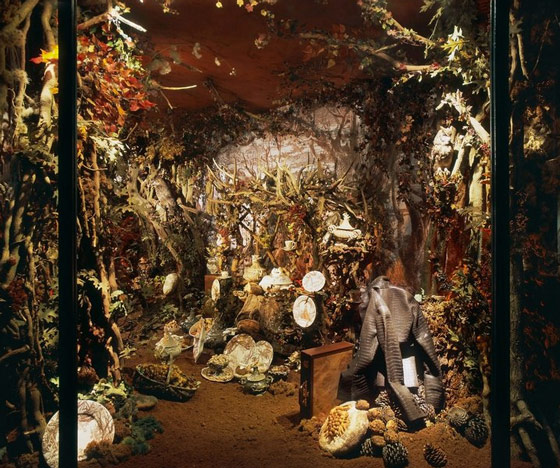 Hermes releases vintage window displays online - PurseBlog