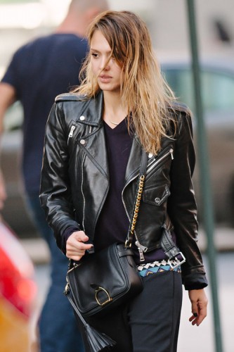 The Many Bags of Jessica Alba, Part Two - PurseBlog