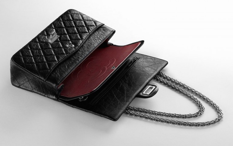 10 Things Every Handbag Lover Should Know About Chanel Flap Bags ...