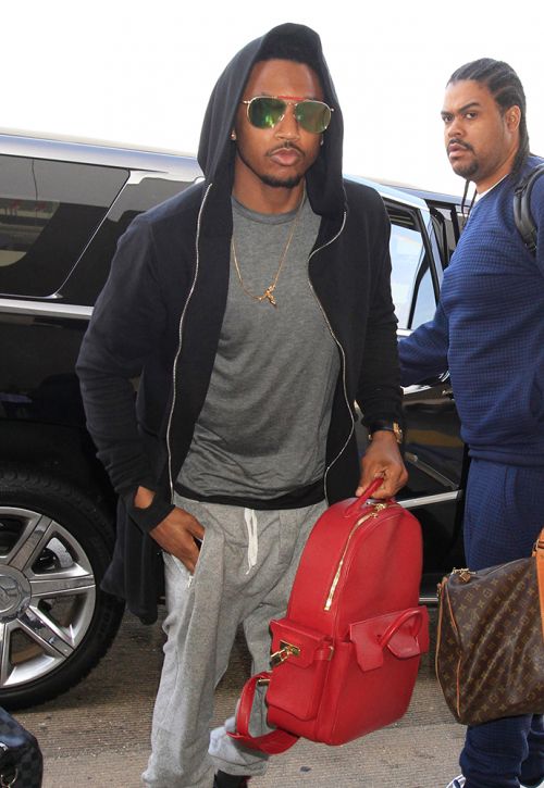 Celebs Have Now Decided That Bright White Bags Are Totally On-Trend ...