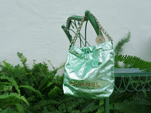 The Chanel 22 Mini Bag Proves the 22 Is Here to Stay - PurseBlog