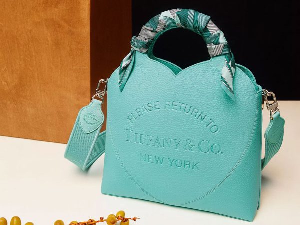 I Died and Went to Nostalgia Heaven When I Saw This Tiffany & Co. Bag ...