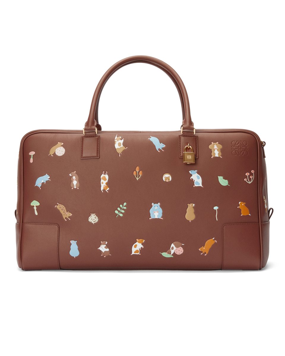 Squeak with Squeakers and the Loewe x Suna Fujita Hamster Pebble Bag ...