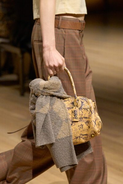 Stuart Vevers Returns to ’90s New York for Coach Fall 2025 - PurseBlog