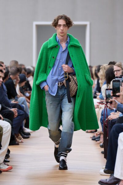 Jonathan Anderson Wows At His Runway Debut For Dior Men's Spring 2026 ...