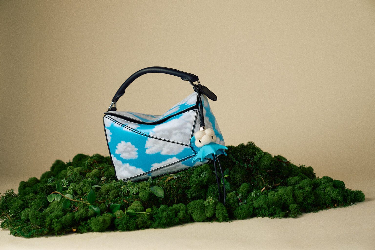 Celebrating 10 Years Of The Loewe Puzzle Bag With Limited Re-Editions ...