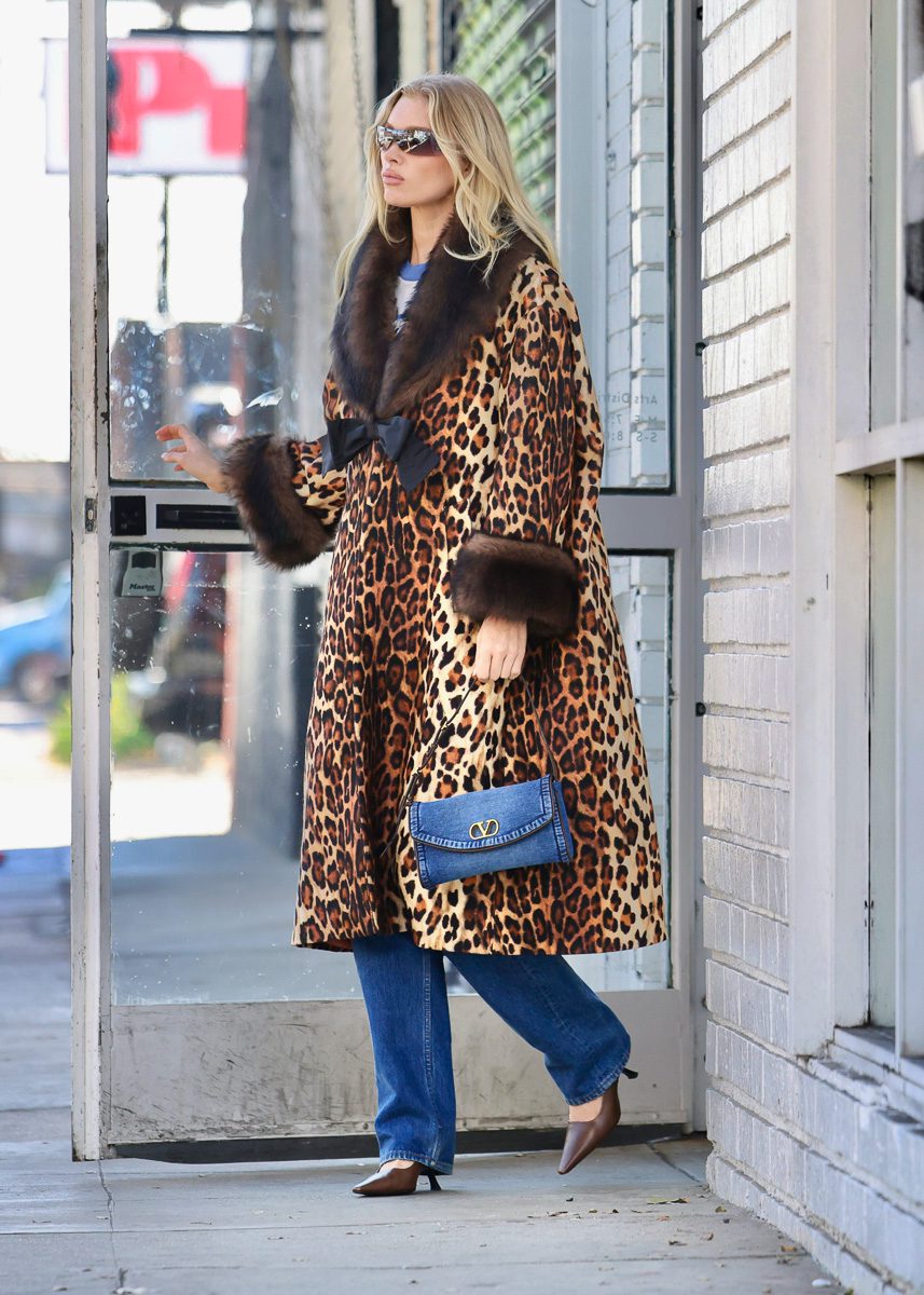 Celebrities Are Already Obsessed With the Valentino Garavani DeVain Bag ...