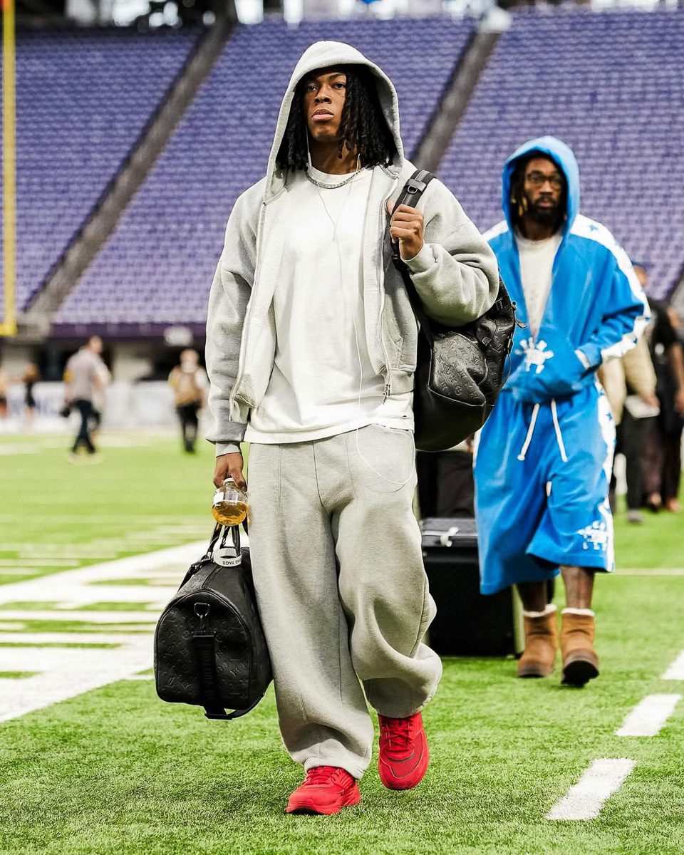 The Best Bags Spotted at the NFL’s Christmas Game Arrivals - PurseBlog